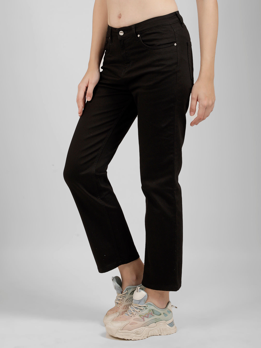 Buy Women's Black Straight Fit Jeans Online | Numero Uno