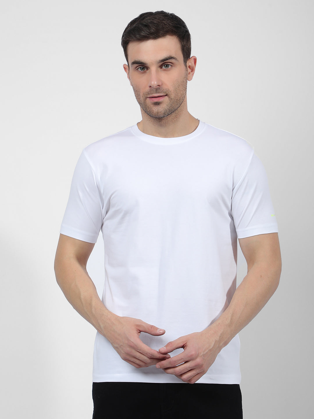 Buy Men's White Round Neck Regular Fit T-Shirts Online | Numero Uno